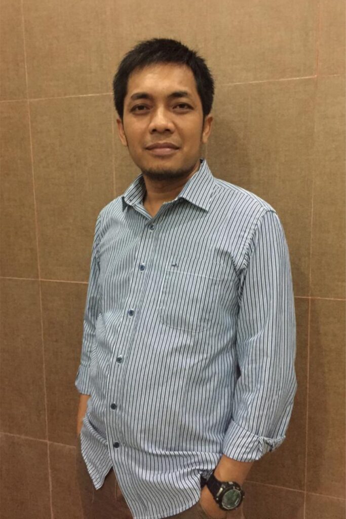 Profil Lektor - Fakultas Hukum Universitas Jember