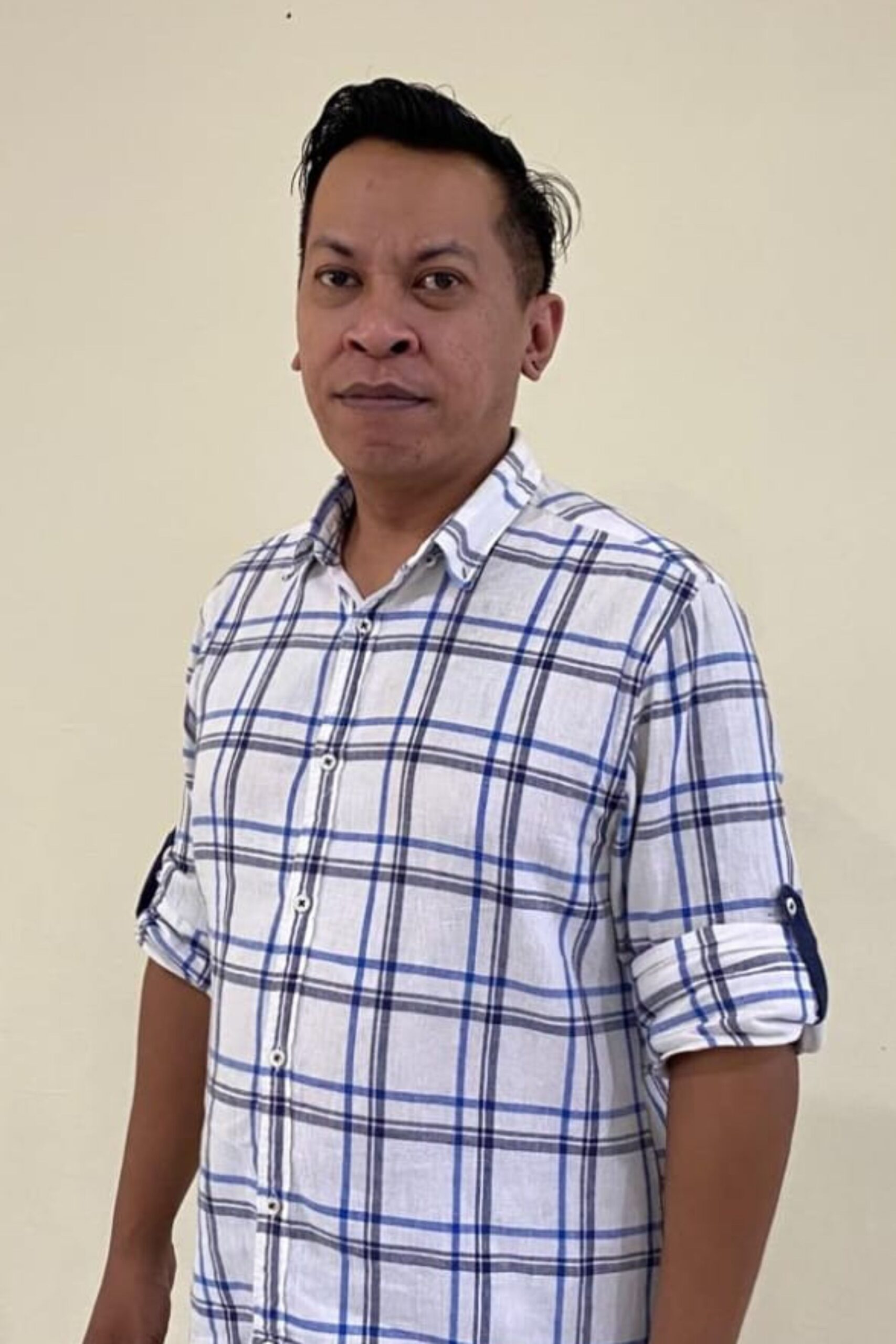 Profil Lektor - Fakultas Hukum Universitas Jember